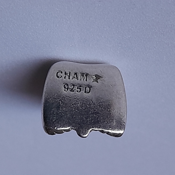 Chamilia | Jewelry | Chamilia Bead | Poshmark